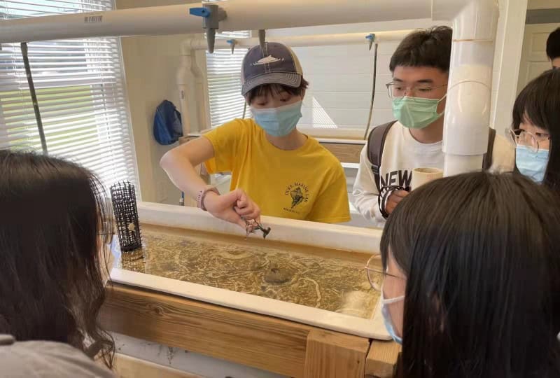 Marine lab trip a link to student’s past and future – News | Duke ...